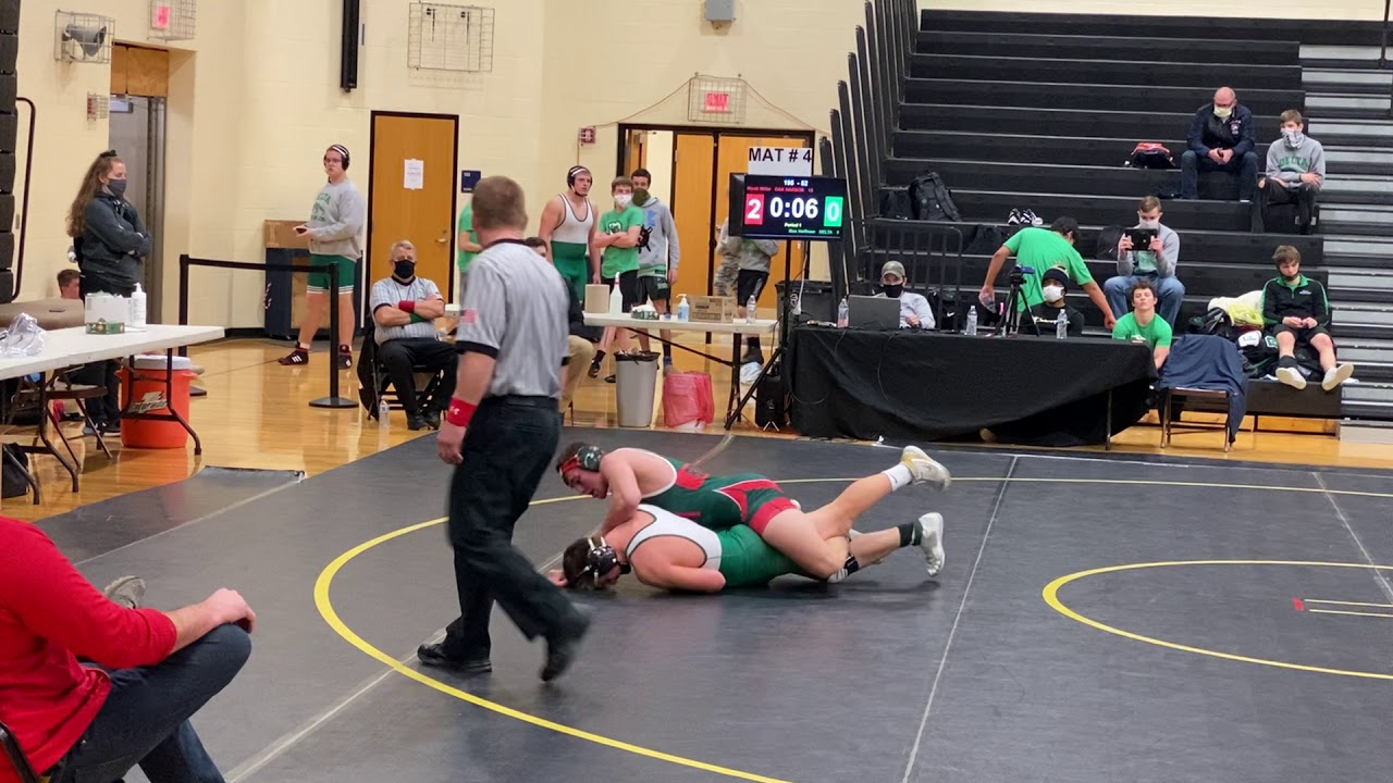 195 lbs Wyatt Miller, Oak Harbor vs Max Hoffman, Delta - YouTube