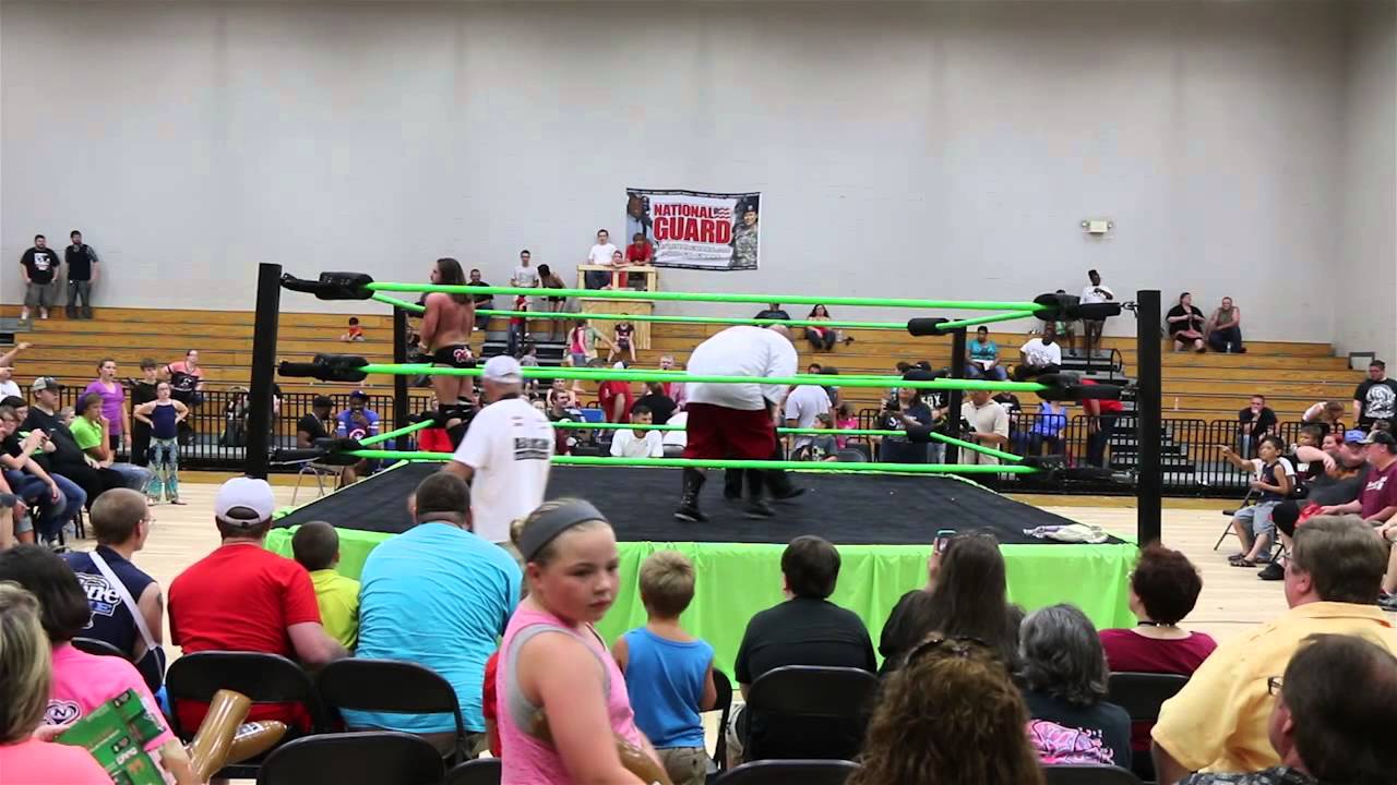 2 Tuff Tony vs Eric Wayne - YouTube