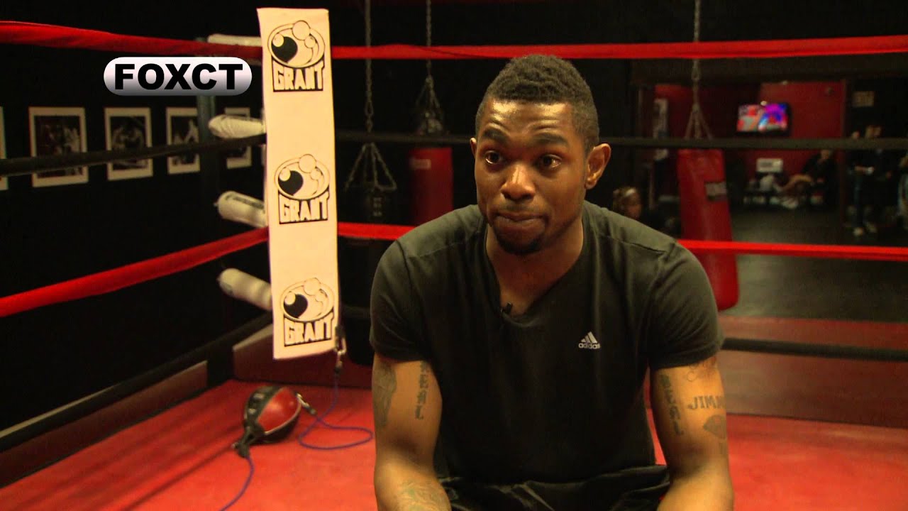 Jimmy Williams turns to boxing after his mother is found murdered - YouTube