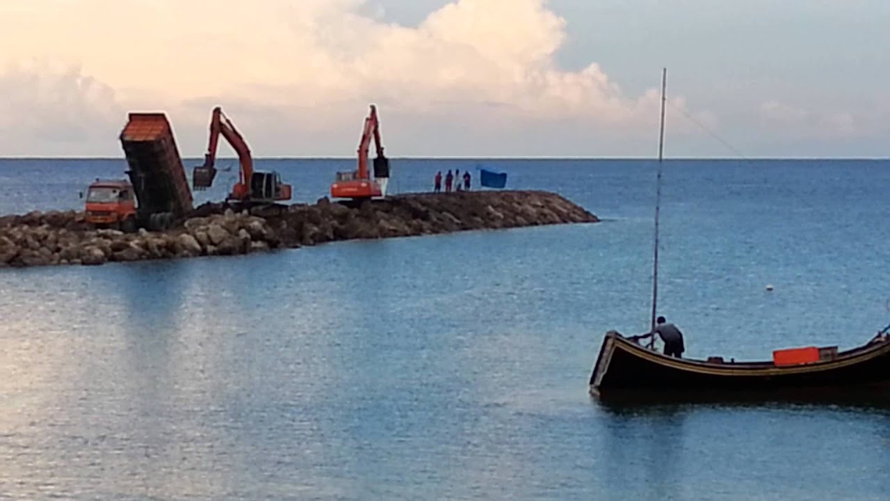 Talud Pengaman Boat Nelayan Ie Meulee Sabang - YouTube