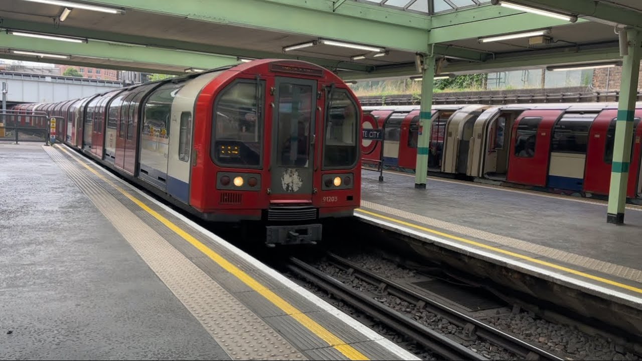 Central line trains at White City [including a terminating train] - YouTube