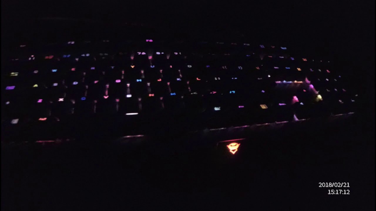 Trust Gaming Keyboard GTX 890 CADA Light Effects 2 - YouTube