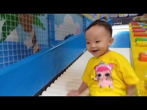 Irene with Papa & Mama @Kidzilla cp (24 des 2020)