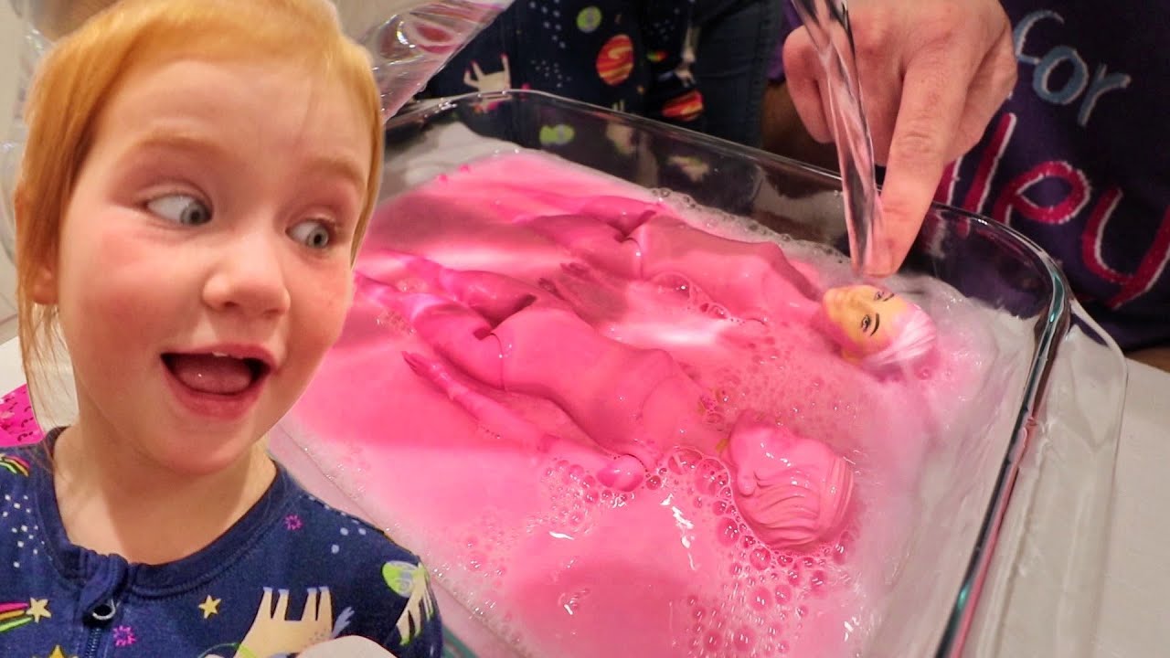 BARBIE MAGiC MAKEOVER!! Pink Color Reveal Spa inside our House ...