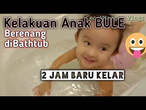 BABY MARGARET PLAYING ON THE BATHTUB ... Vlogs 2