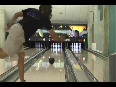 Elite Red Alien bowled on the PBA Shark Pattern - YouTube