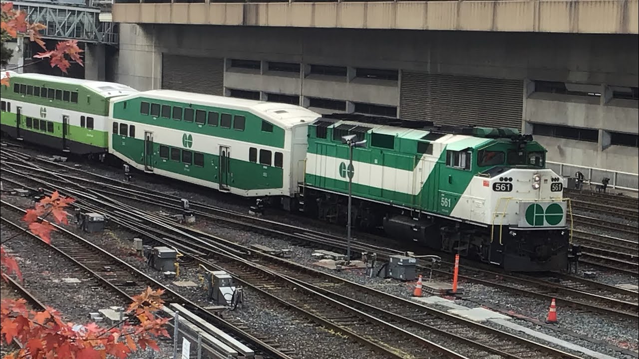GO Transit Northbound Ride Video on 563 on route Stouffville Line to ...