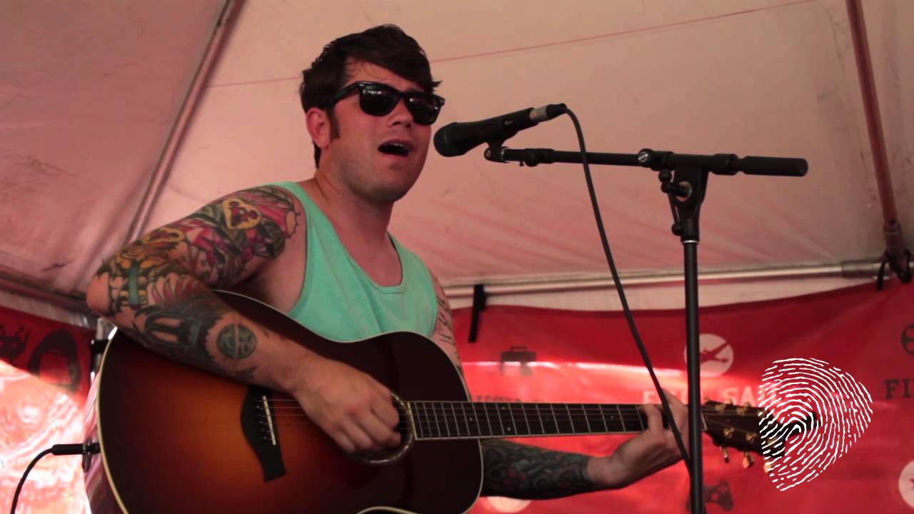 JT Woodruff (Hawthorne Heights) - Warped Tour 2013 (2/4) - YouTube