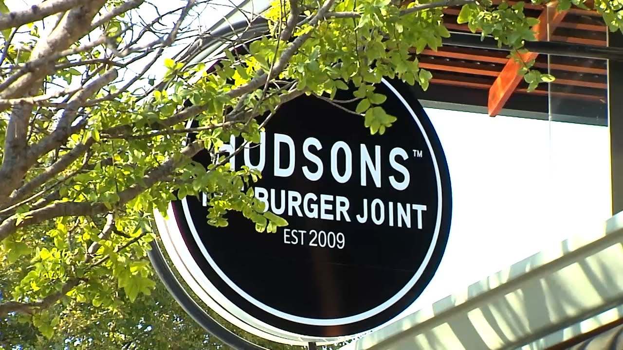 LIFESTYLE - HUDSONS THE BURGER JOINT - YouTube