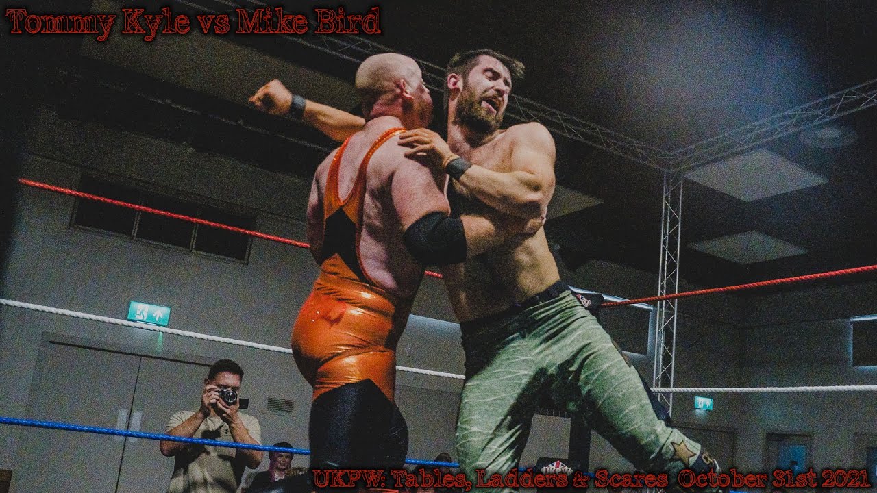 Tommy Kyle vs Mike Bird (United Kingdom Pro Wrestling Highlights) - YouTube