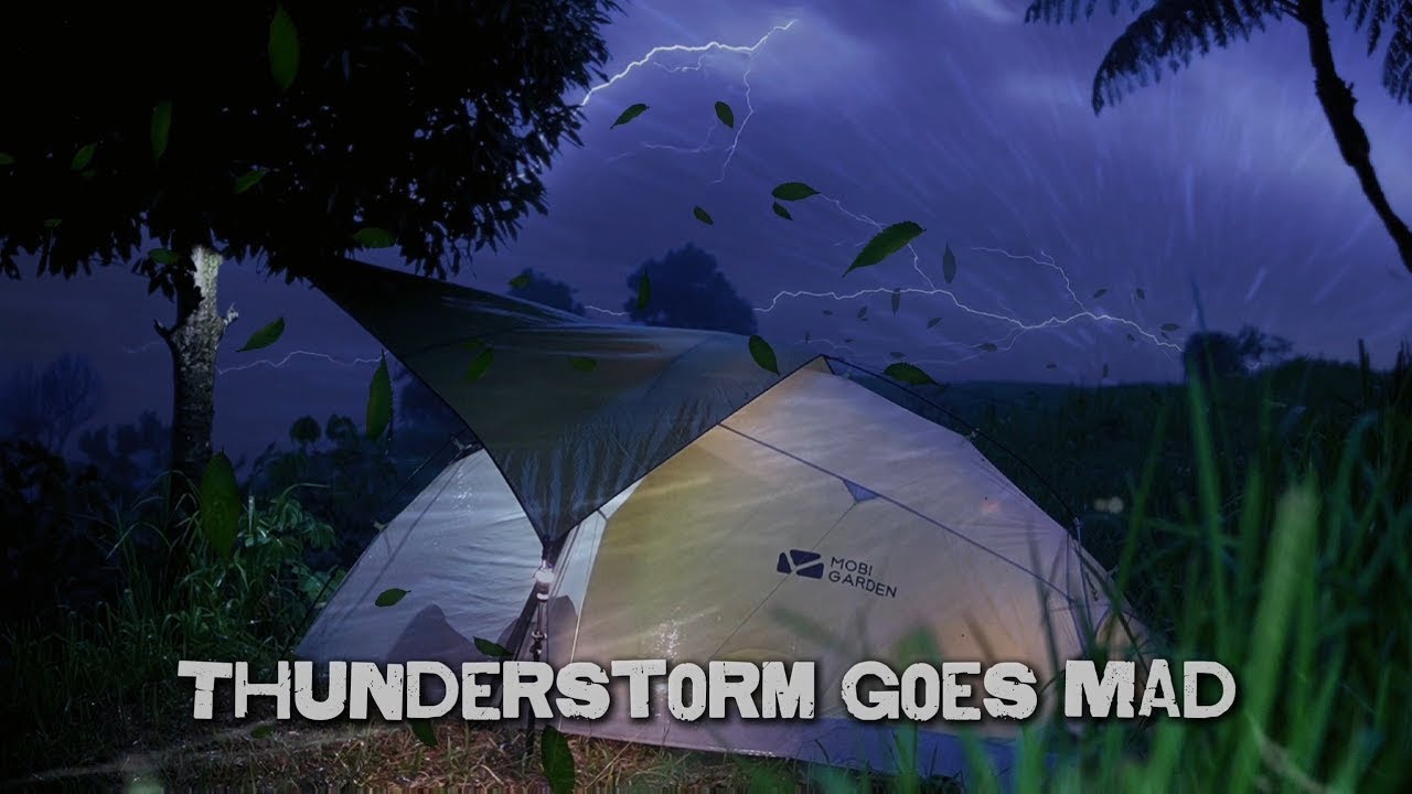 Erwin Solo Camping camping during heavy rain thunder - YouTube