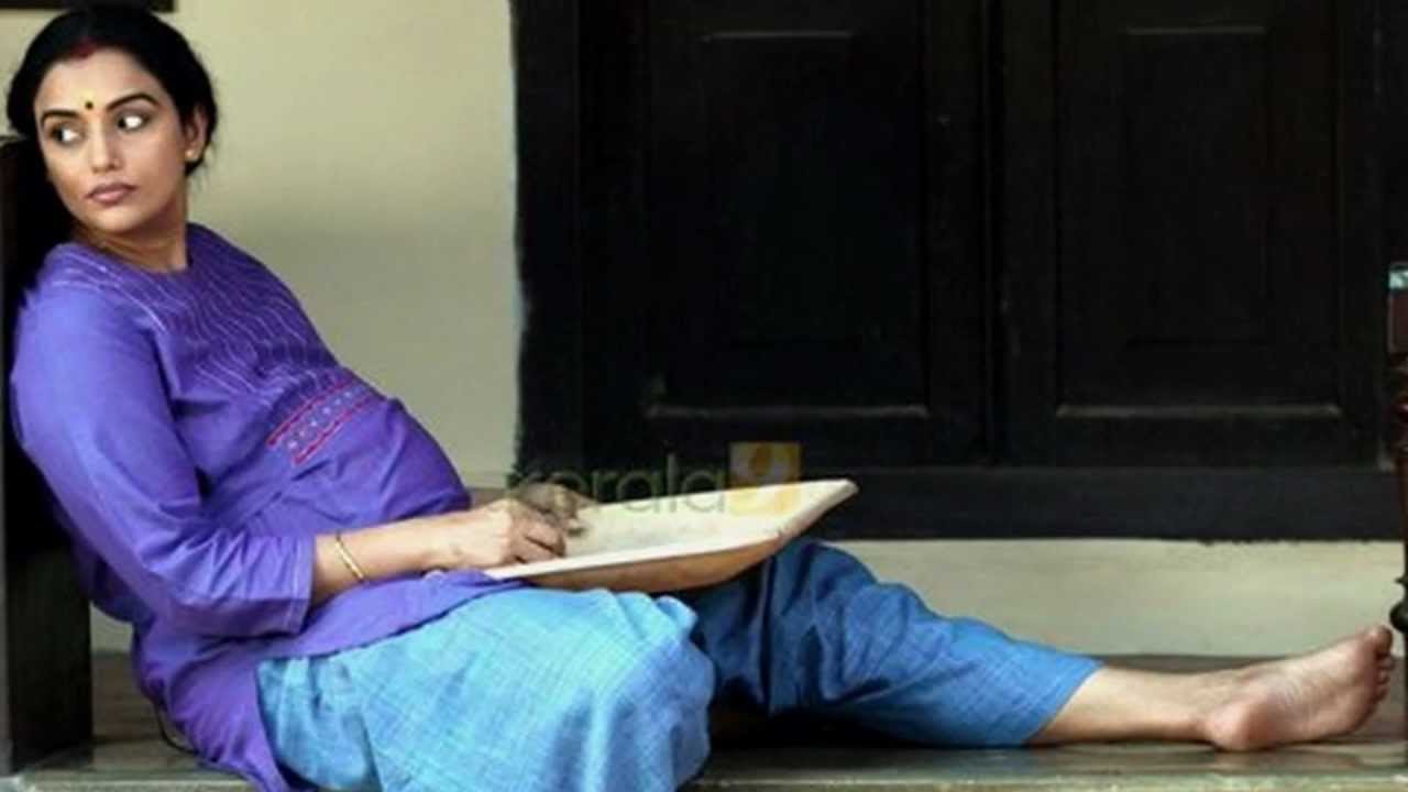 Swetha Menon's delivery for Kalimannu Movie Full Details- HQ - YouTube