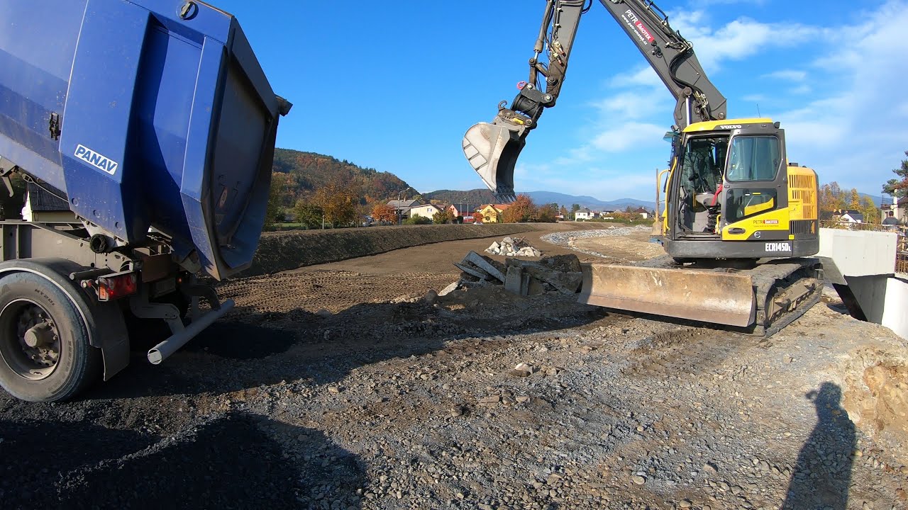 Bridge backfill / Import of gravels / 4k - YouTube
