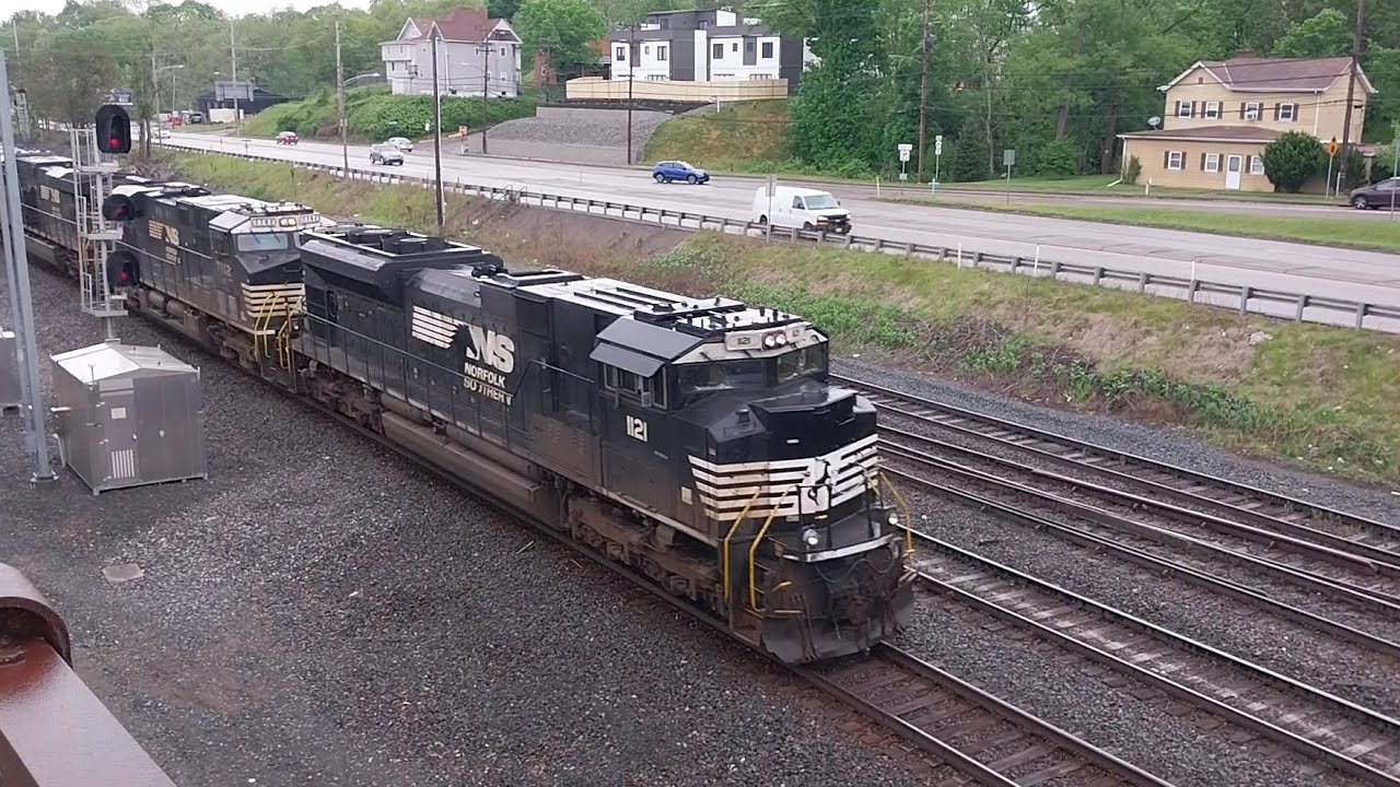 Norfolk Southern Covered Hoppers at East Conway - YouTube