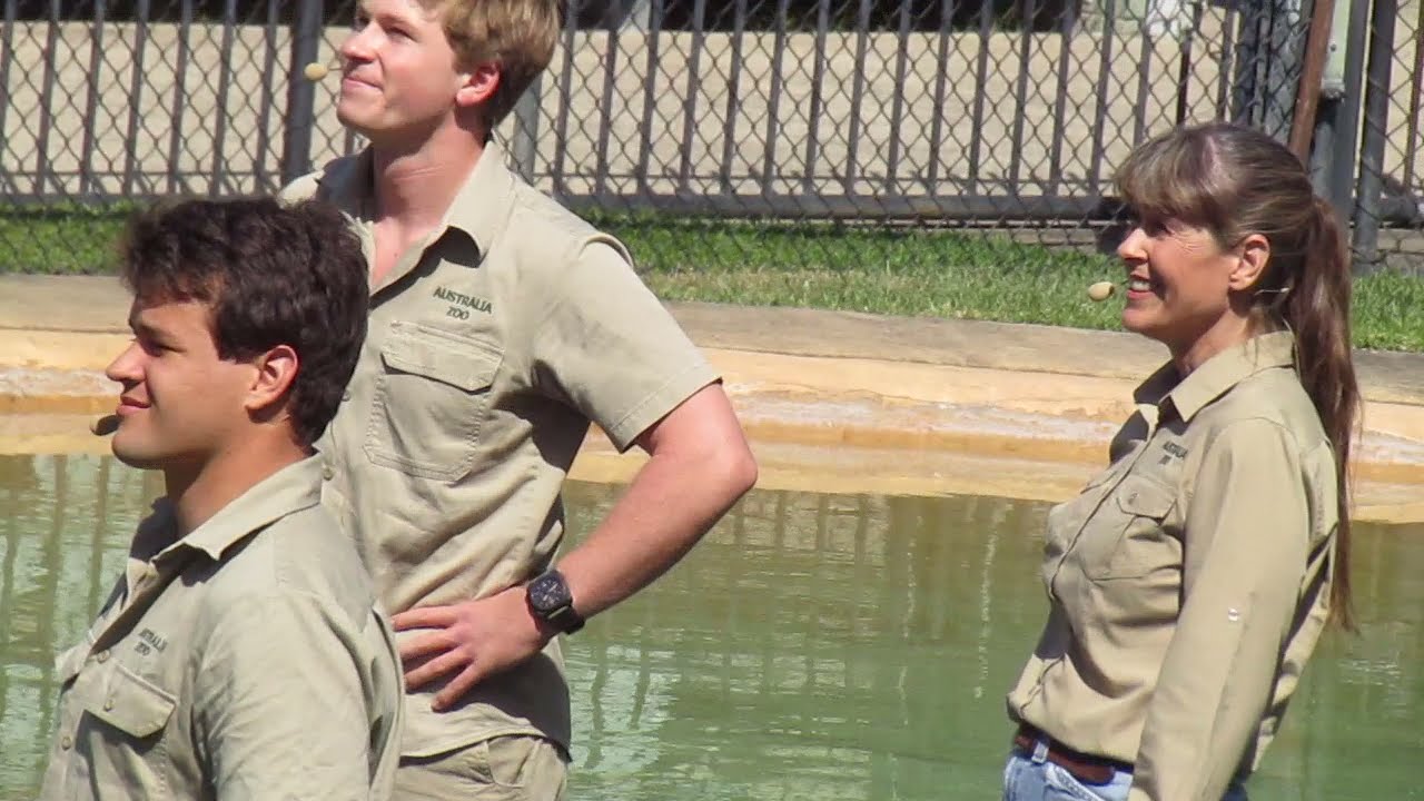 The Irwin Family Feed Bluey the Crocodile - YouTube
