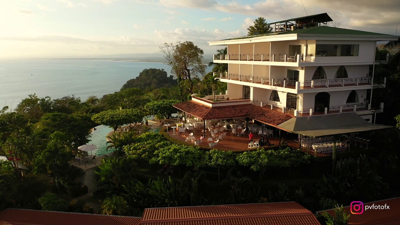 Amazing Panoramic Views of the Pacific Ocean - YouTube
