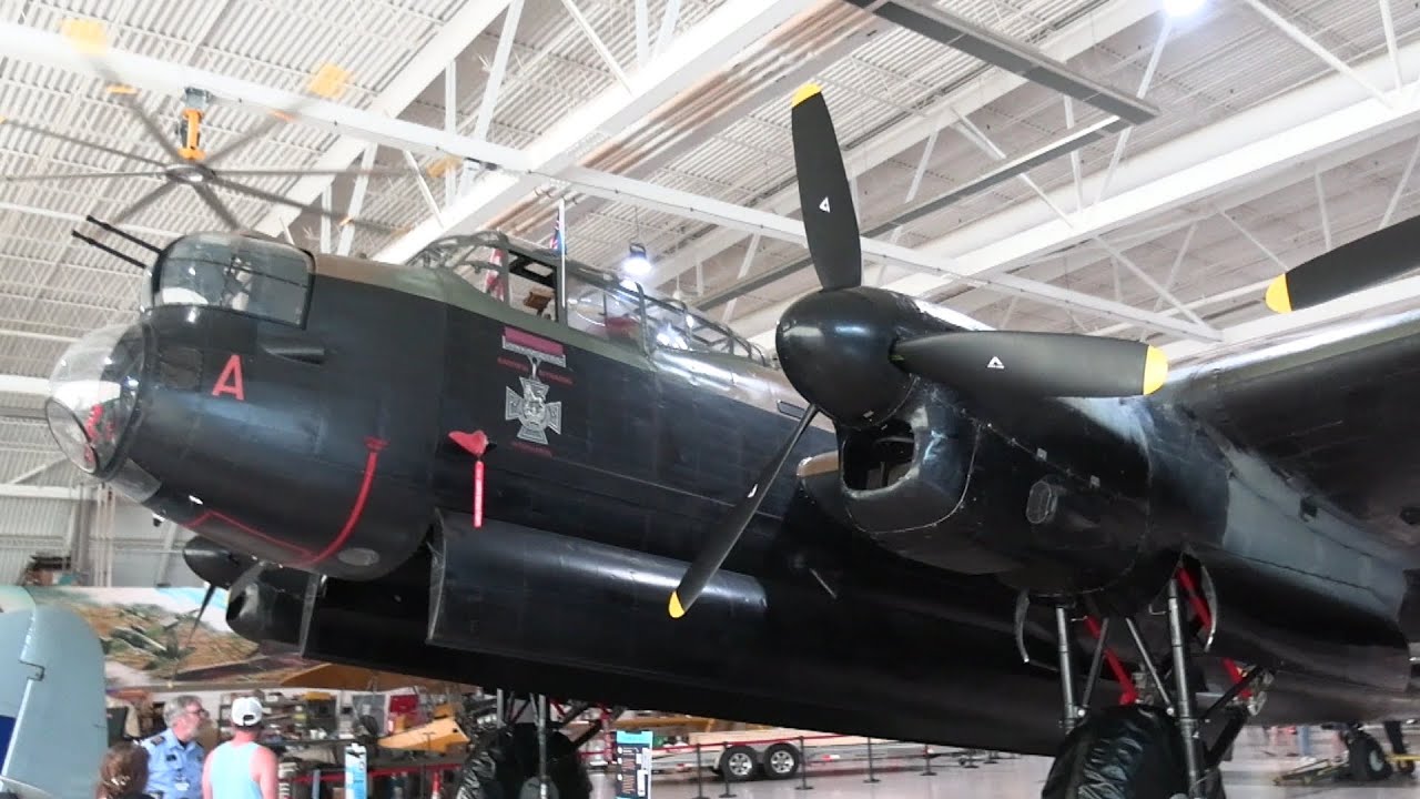 1945 Avro Lancaster MK-X At The Canadian Warplane Heritage Museum - YouTube