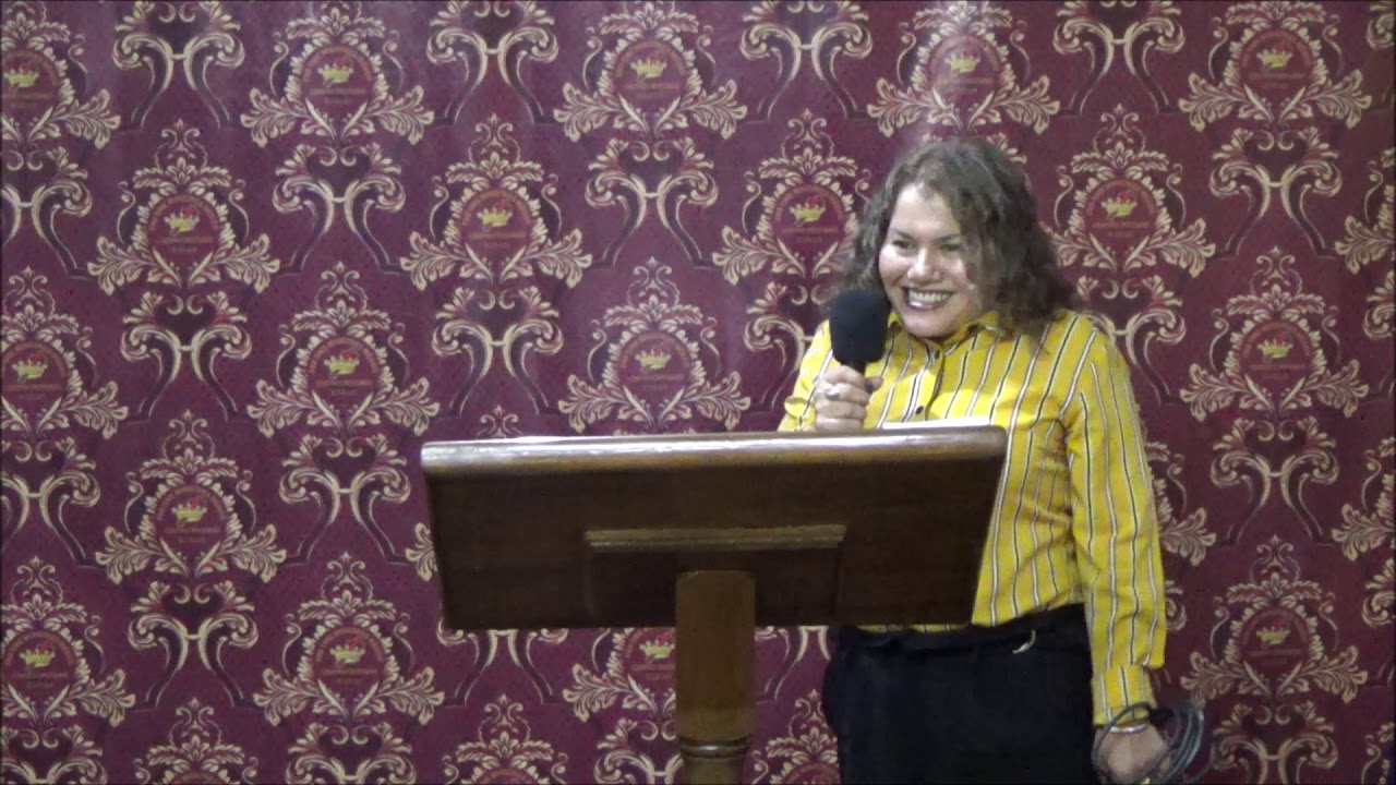 UN MANTO DE AMOR | PASTORA BELLA ESTRADA - YouTube