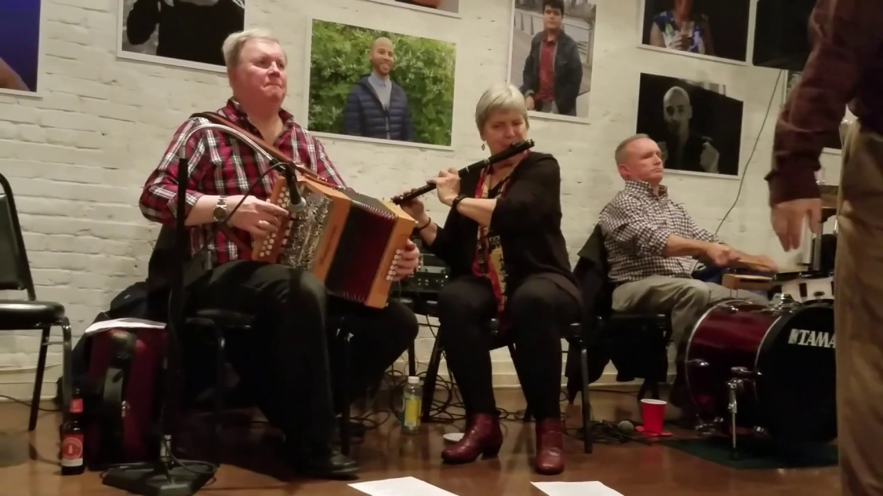 Ceol na gCroí at Úll Mór Céilí 12.15.2018_2 - YouTube