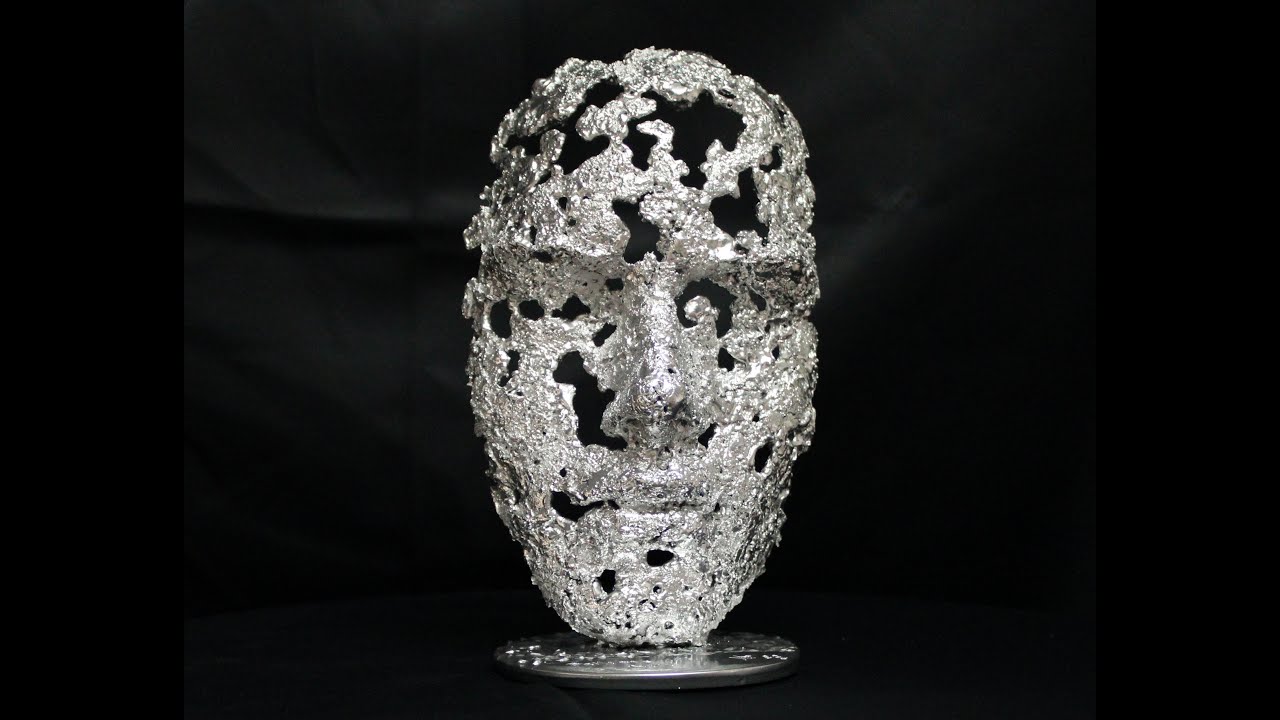 Une larme 103-22 - Sculpture visage metal dentelle acier et chrome ...