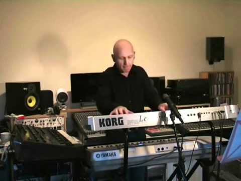 musicworks Dan Shield keyboard Korg Triton LE piano sound - YouTube
