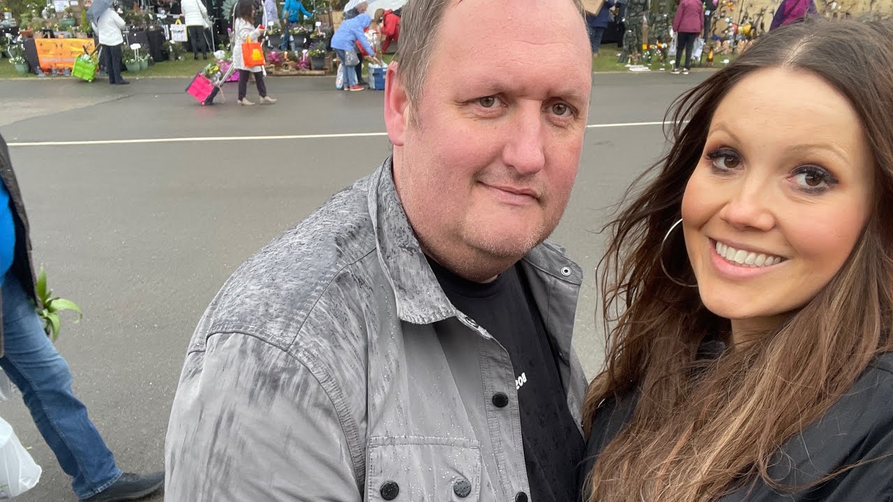 WEDDING PLANNING: CAN WE PLAN OUR BIG DAY IN 8 WEEKS? - Live | Sophie ...