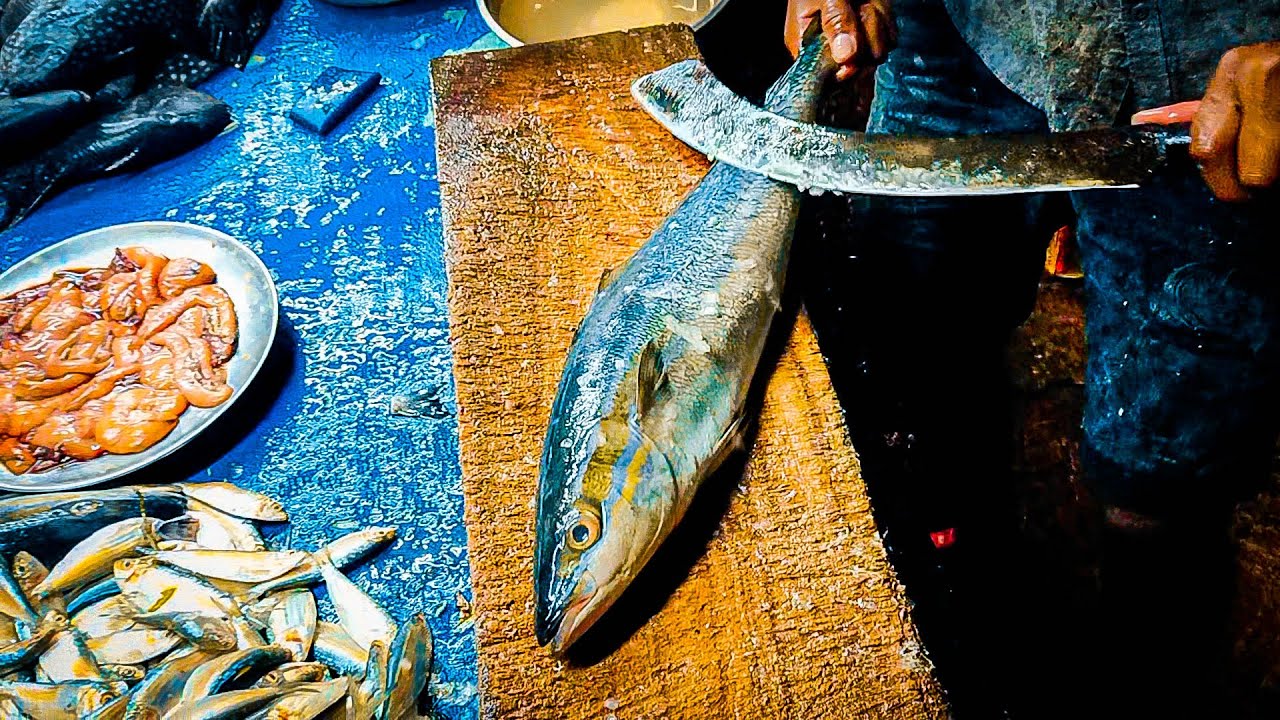 Giant Rainbow Runner Fish | Giant rainbow runner fish cutting | fish ...