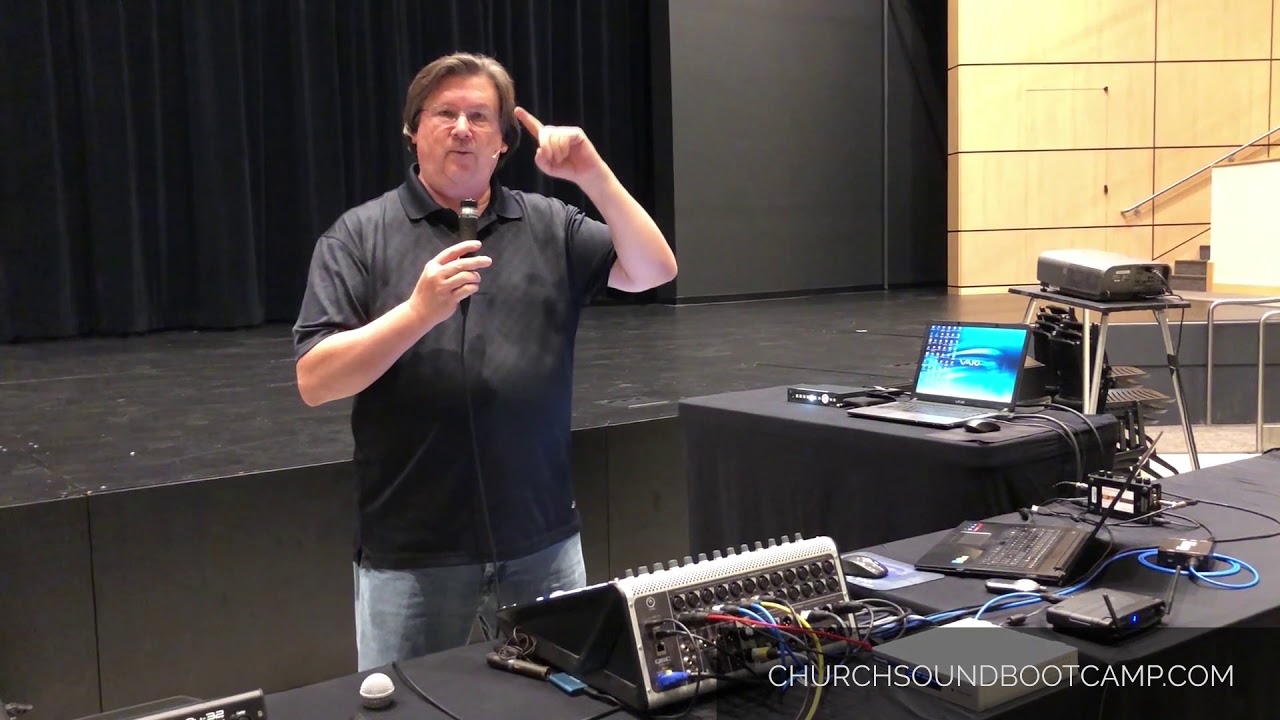 Cupping (aka "Choking") the Mic - YouTube
