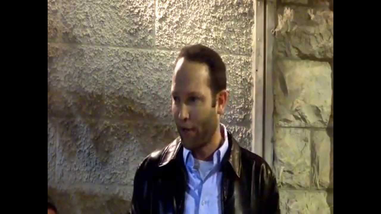 Dan Sofer introduces A Love and Beyond, in Jerusalem - YouTube