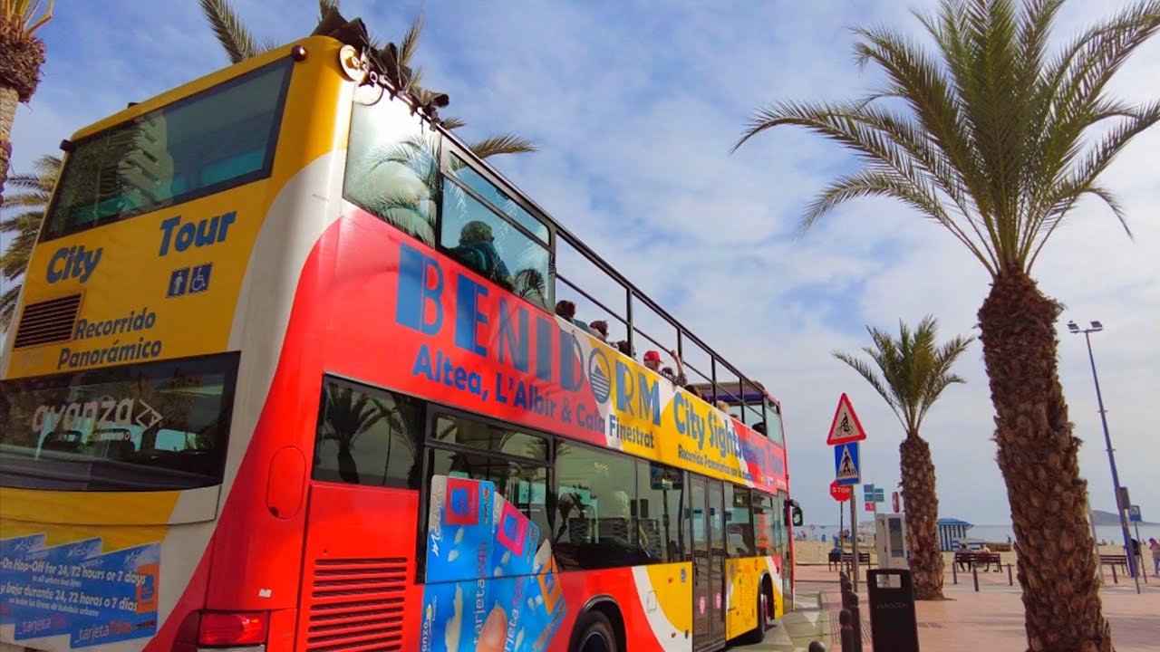 BENIDORM 🇪🇦 Relaxing Walking Tour November 2025 Costa Blanca Spain 4K ...