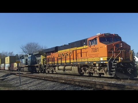 BNSF 7081 w/ CSX Power Leads Stack Train 11/9/15 - YouTube