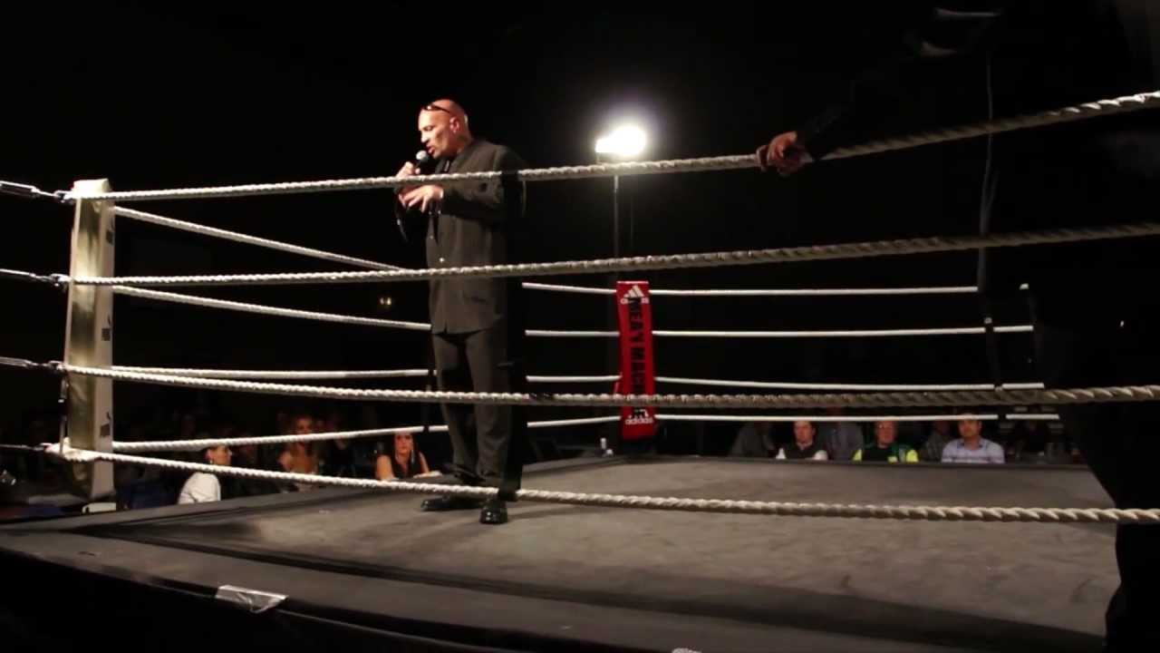 Billy Isaacs calls out Garry Sayer - WSO Fight Night - YouTube