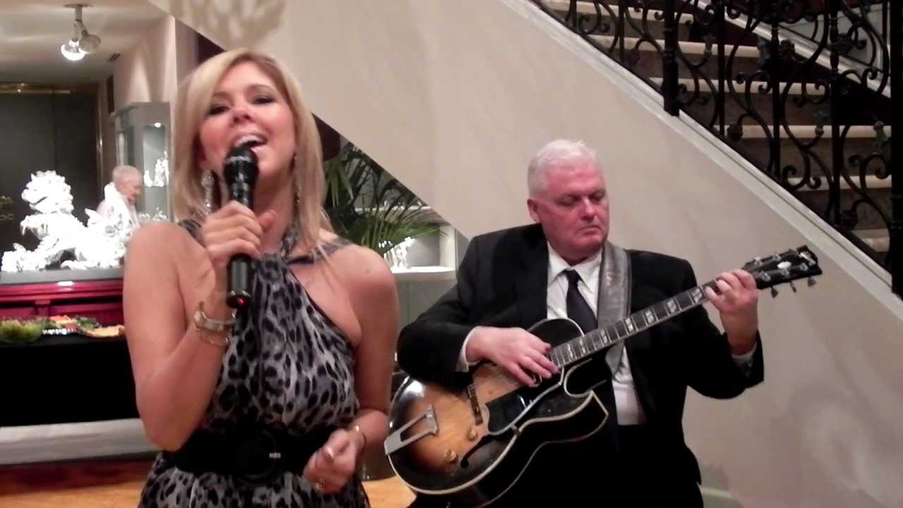 Laurie Marchese Sings for The Jeffrey Foundation.MOV - YouTube