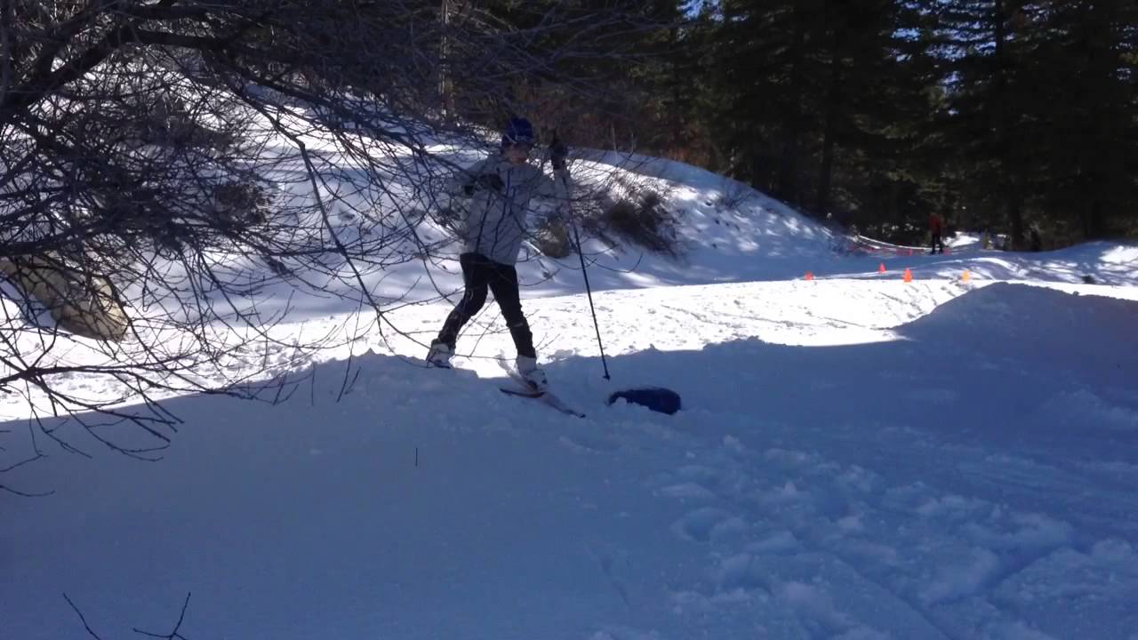 Obstacle course on nordic skis at Bogus Basin 2 - YouTube