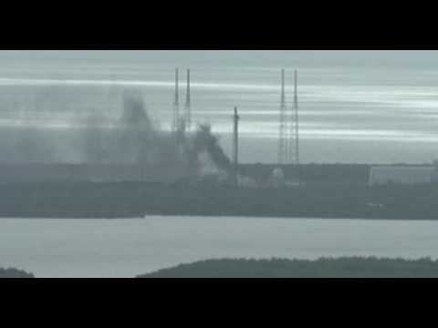 SpaceX Rocket Explosion Aftermath Captured On KSC Launchpad Video - YouTube