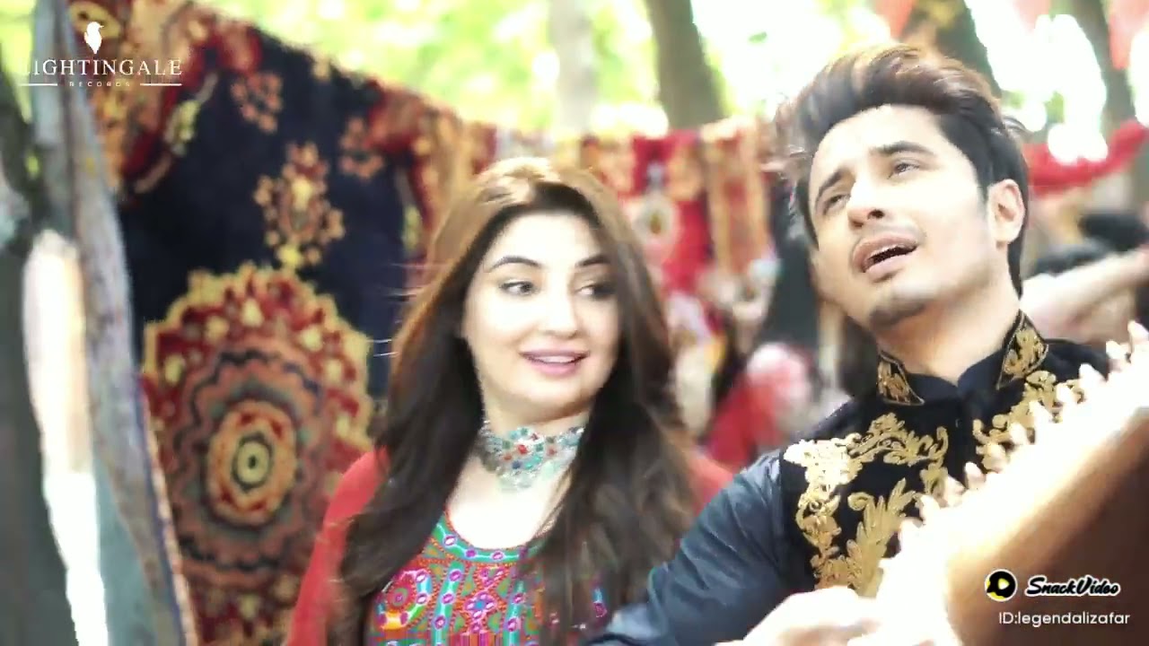 larsha pekhawar ta kamis toor mala raora//Ali zafar song//Gul panara ...