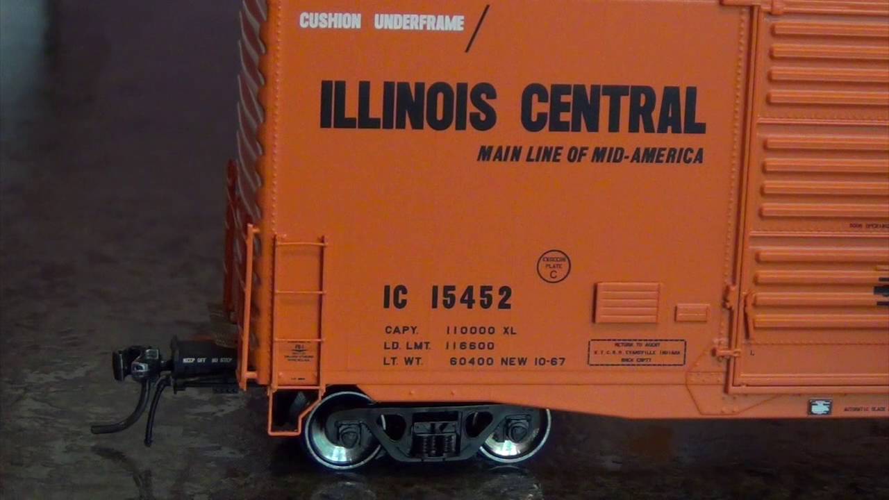 Tangent Illinois Central 40' Hi Cube Boxcar Review - YouTube