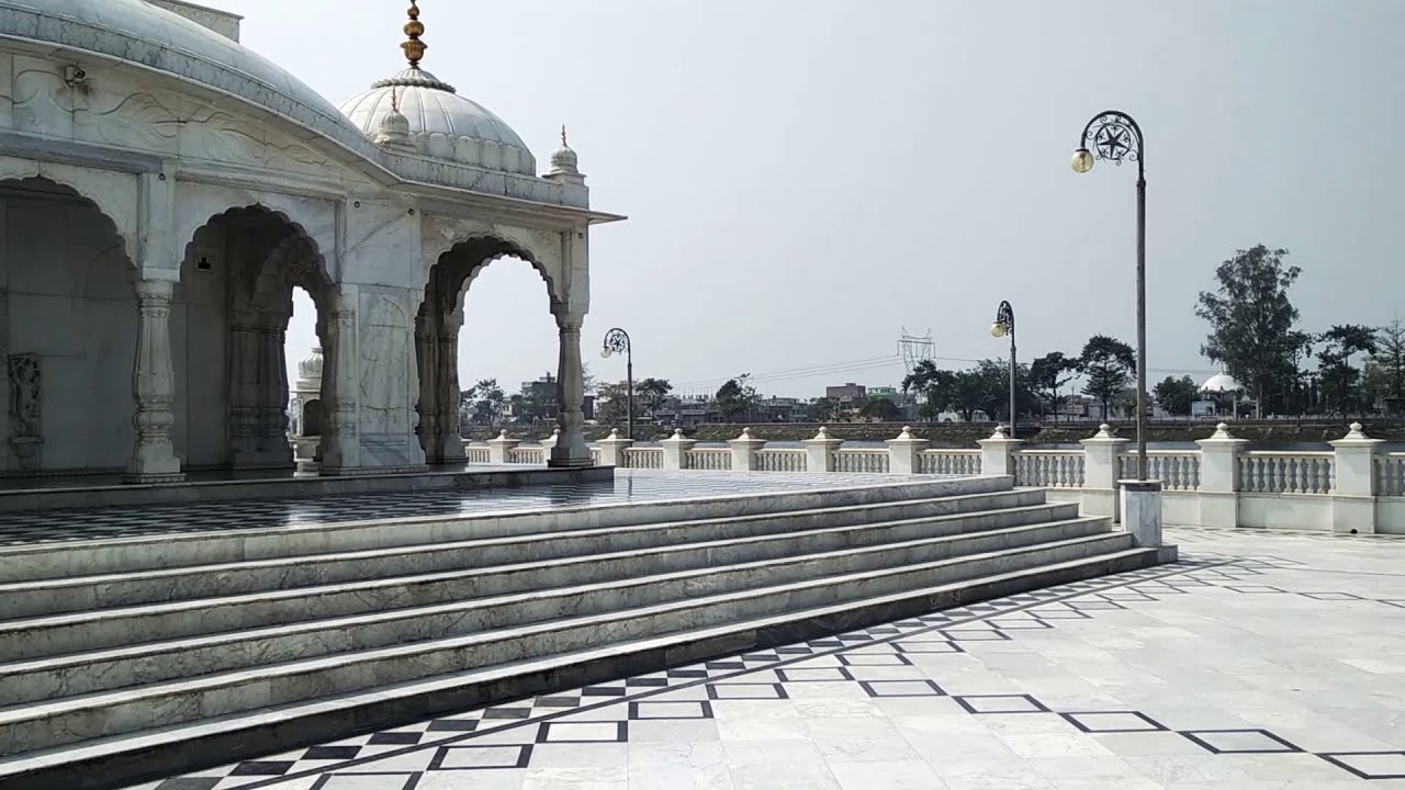 Jain temple -Pawapuri Jal Mandir - YouTube