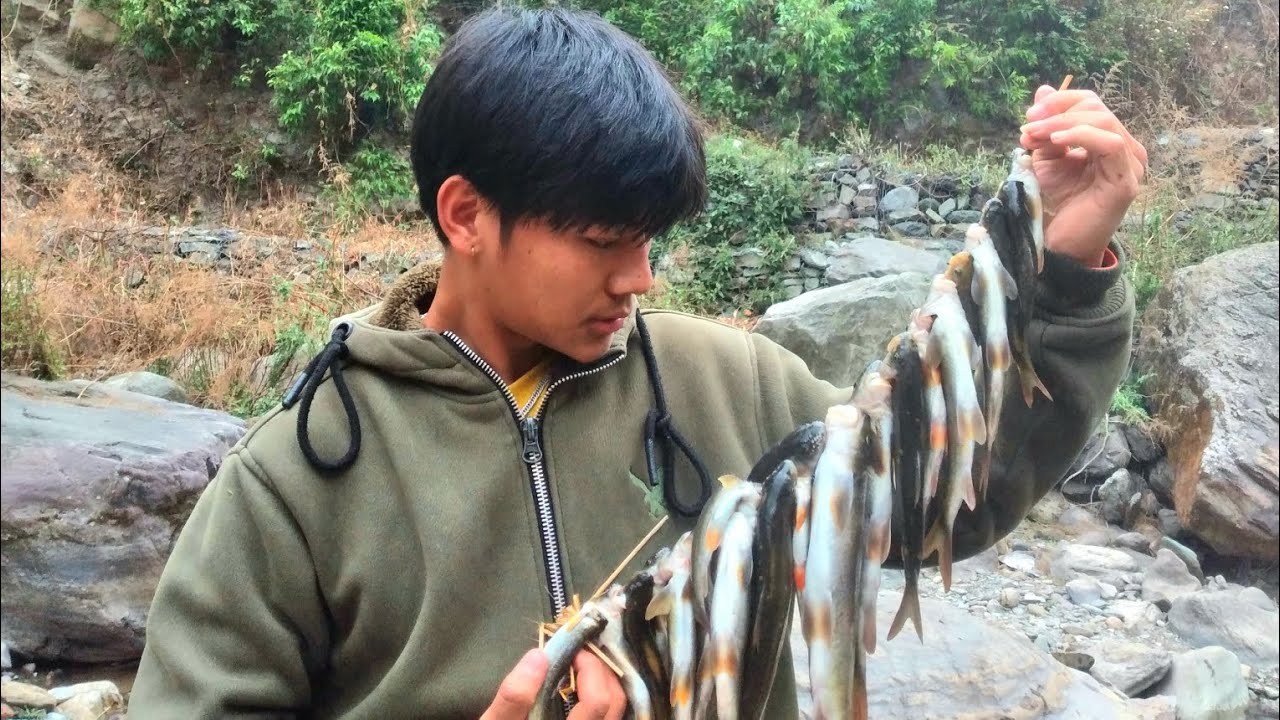 Hamro gaun ko asala machha😋 (few days ago) jal thperw mareko haii😋 # ...