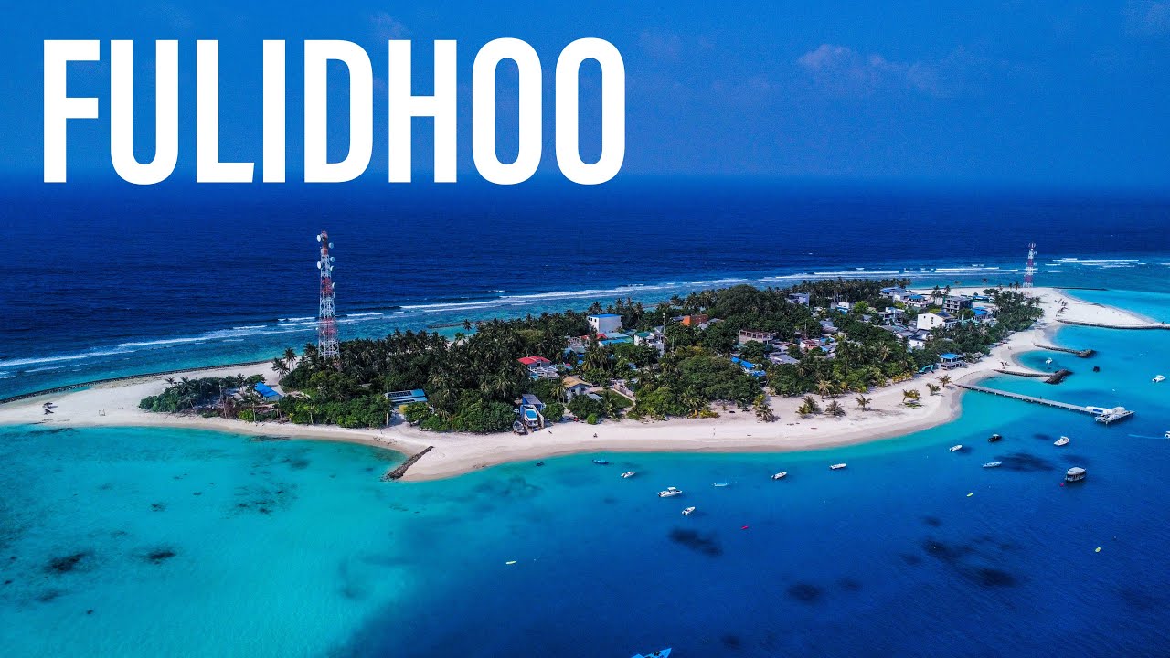 Fulidhoo / Drone view - YouTube