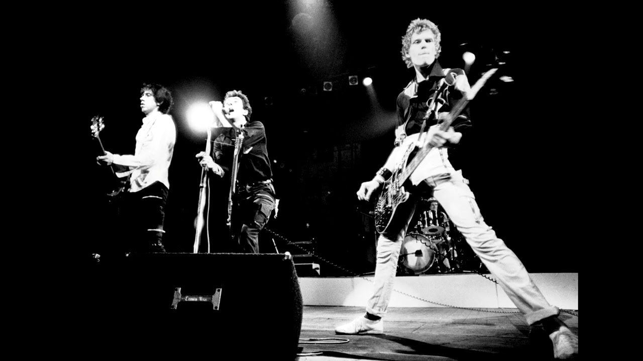 The Clash - Listen - YouTube