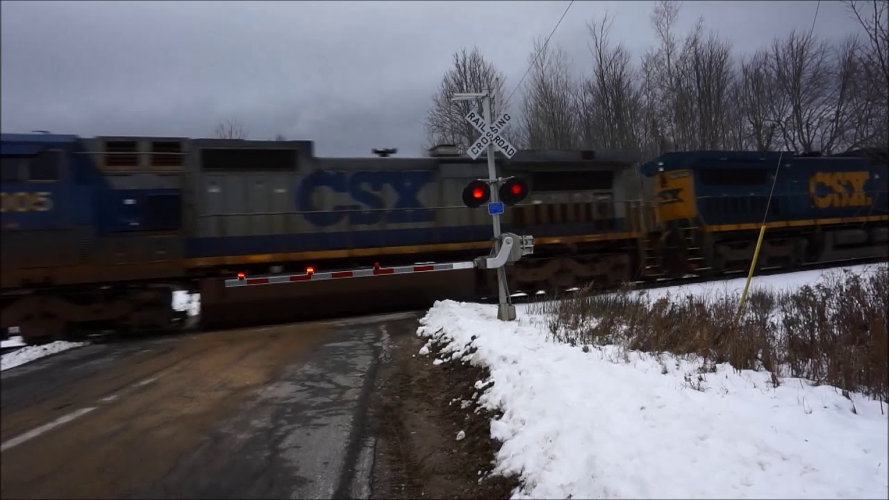 CSX Q621-17 Outside of Potsdam, NY with a Dash 9! 11/17/18 - YouTube