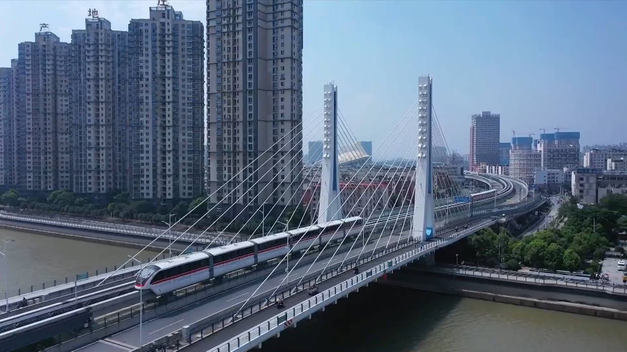 GLOBALink | East China's Wuhu opens its first monorail line - YouTube