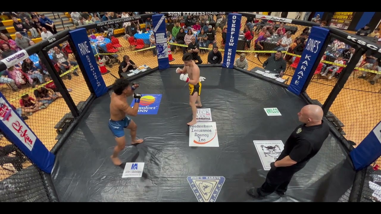CJ Casares vs Alex melecio - YouTube