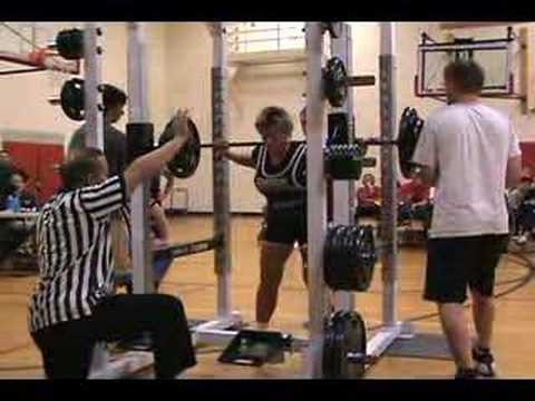 Built Old Lady Squats 210 lbs - YouTube