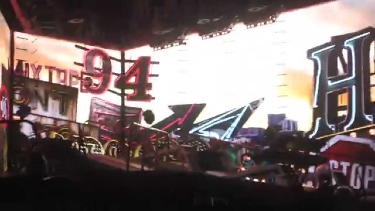 Eighteen - 5SOS - WWA Toronto - YouTube