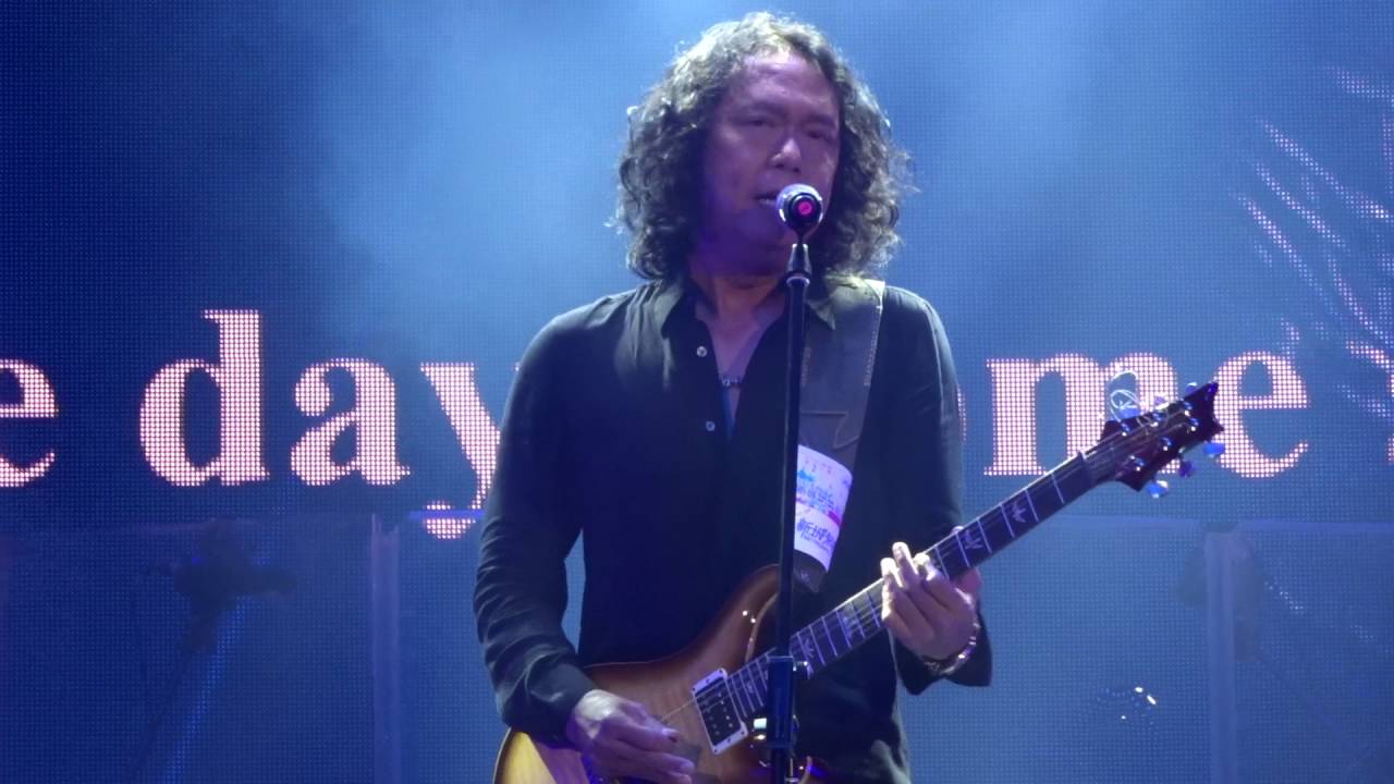 Joey Tang 鄧建明 - Still got the Blues - YouTube