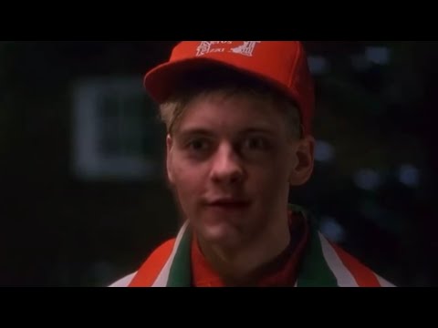 Bully Maguire is the Pizza Man in Home Alone (1990)