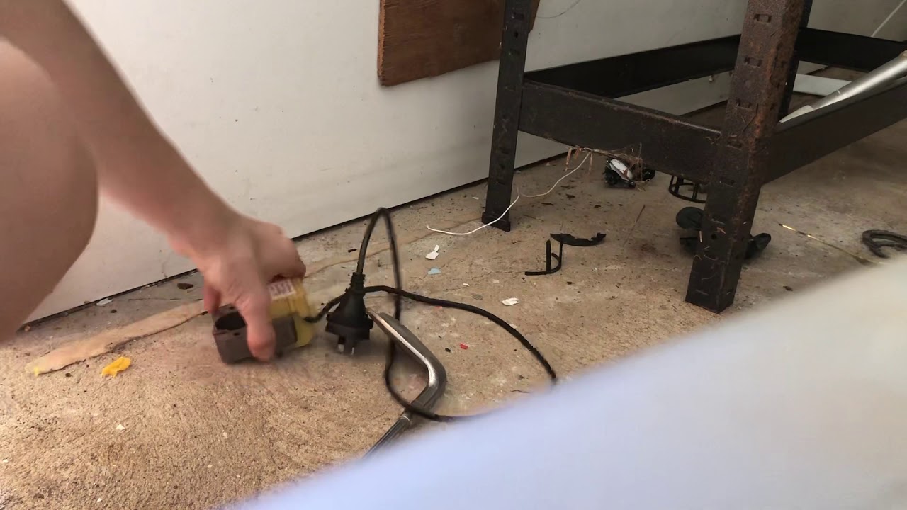 Smash w&w yellow shaded pole motor - YouTube