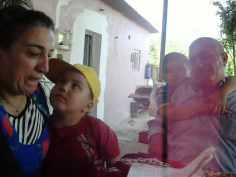 Gözleyerem yuxuma ( uykuma) gel...Esare Ceferova